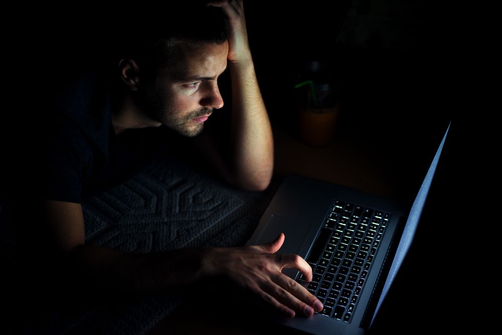 Can Looking At A Computer Screen Cause Eye Twitching Health Tip Of